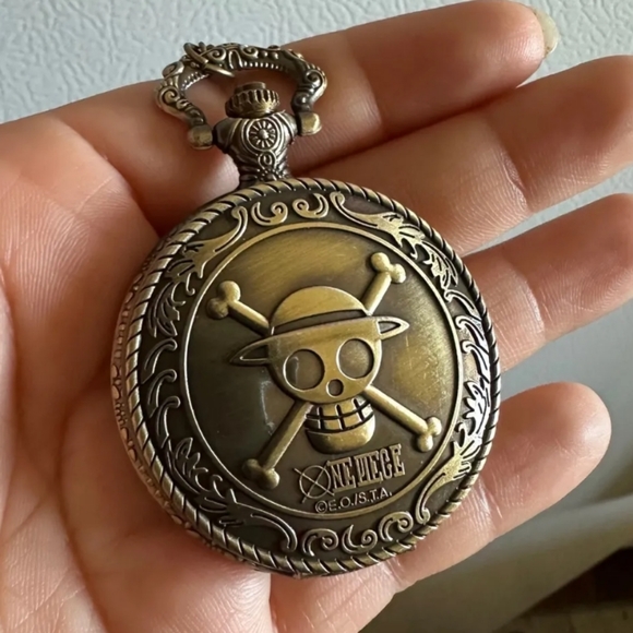 Accessories | New Anime One Piece Skull Pocket Watch Battery Included ...